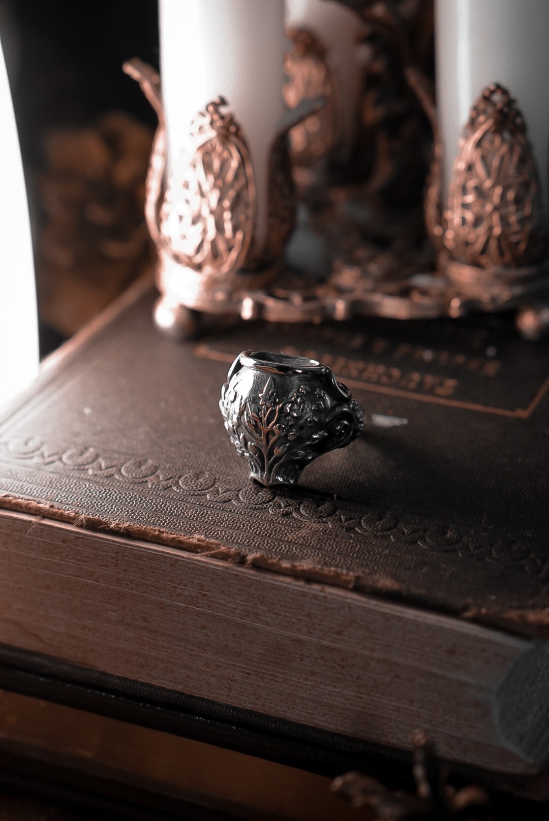 Cauldron Spell Ring | Lively Ghosts